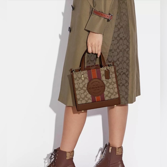 Coach | Bags | Coach Dempsey Tote 22 In Signature Jacquard With Stripe ...